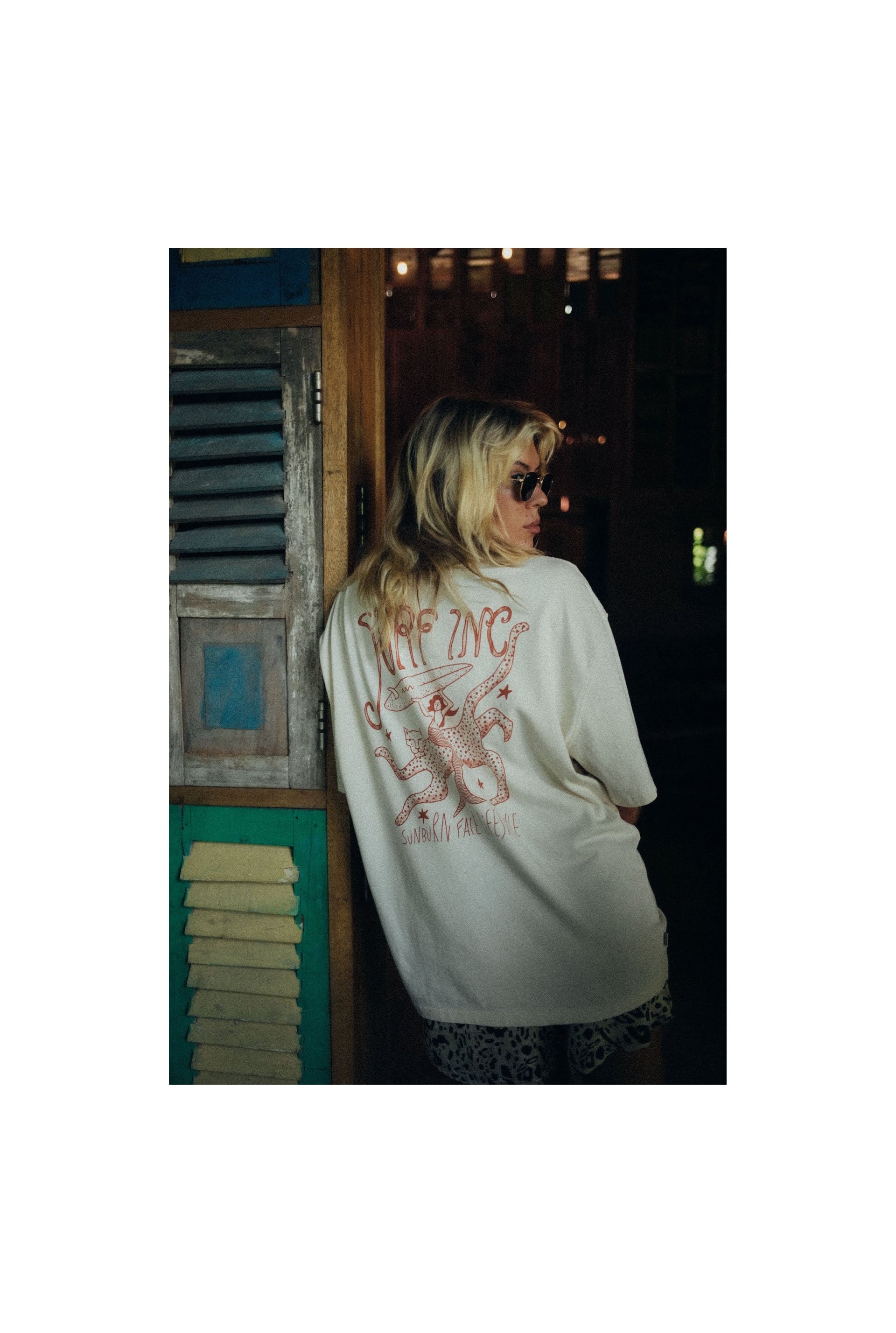 Sunburn Tee - Super Natural | Camiseta de mujer | Surf Inc.